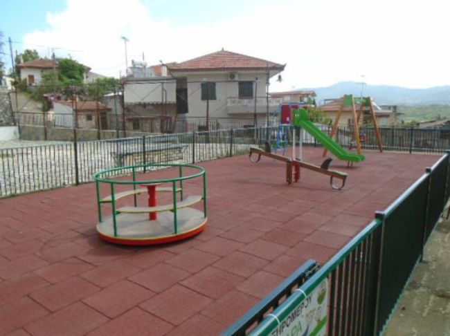 Ενημέρωση για την πιστοποίηση και των 18 παιδικών χαρών του Δήμου ...